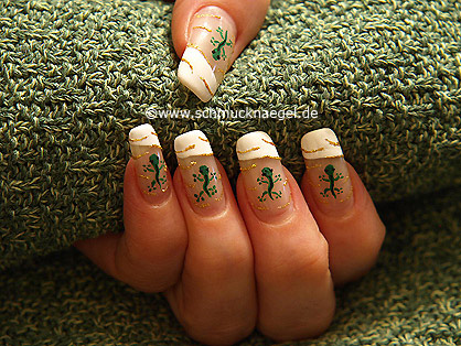 Lizard as motif for the fingernails - Nail art designs