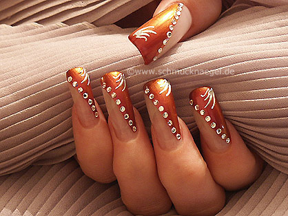 Art nails in chestnut-brown - Nail art designs
